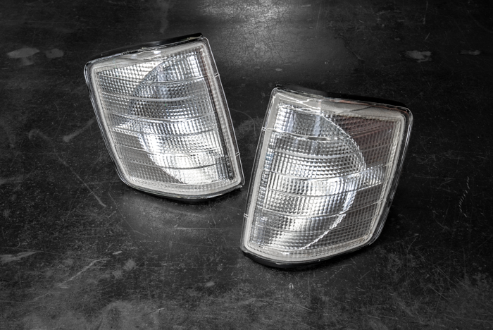 Mercedes 190E W201 Clear Turn Signals - 1305232047, 1305232046 – Garagistic